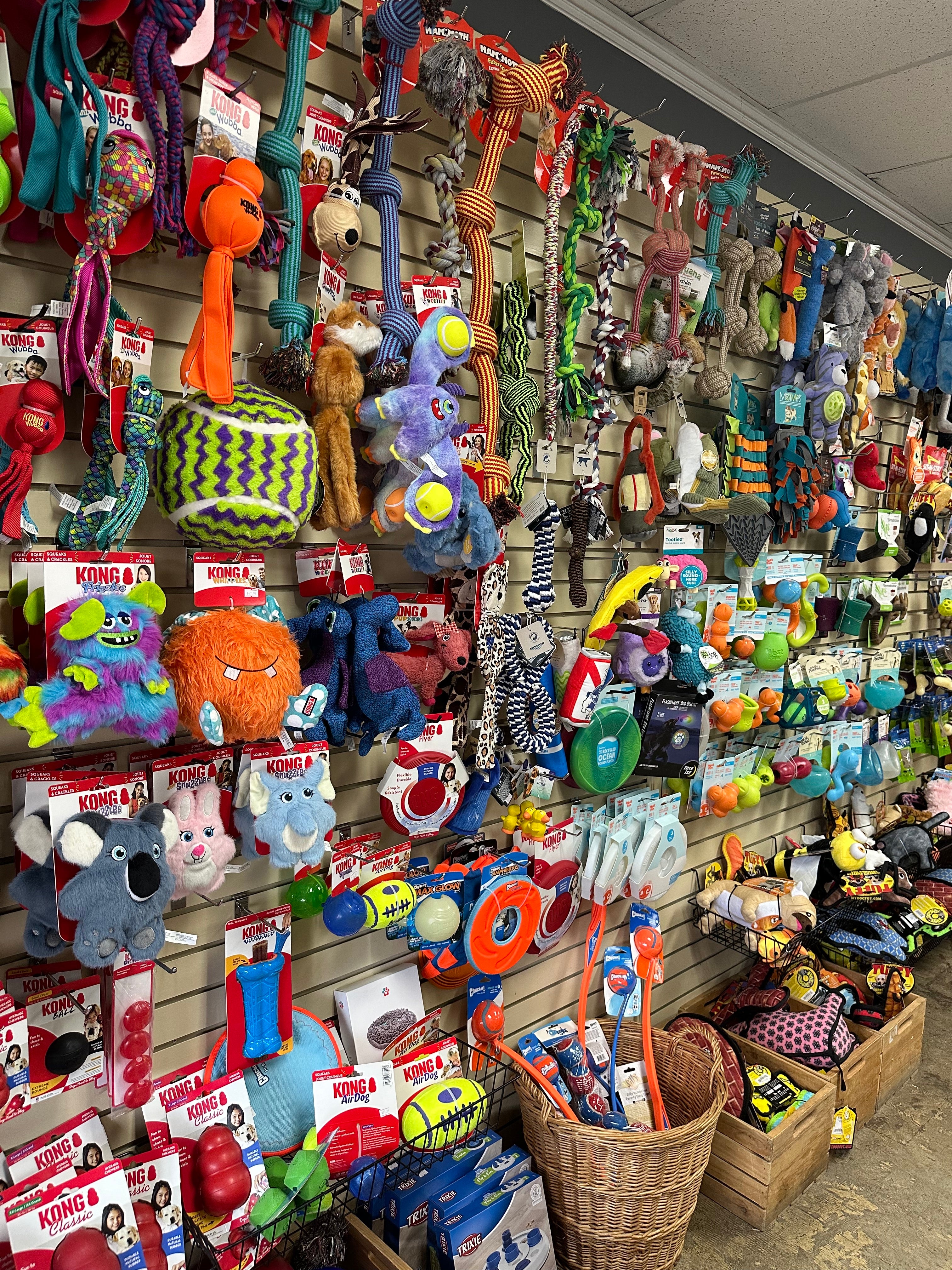 Toys – Canine Creek
